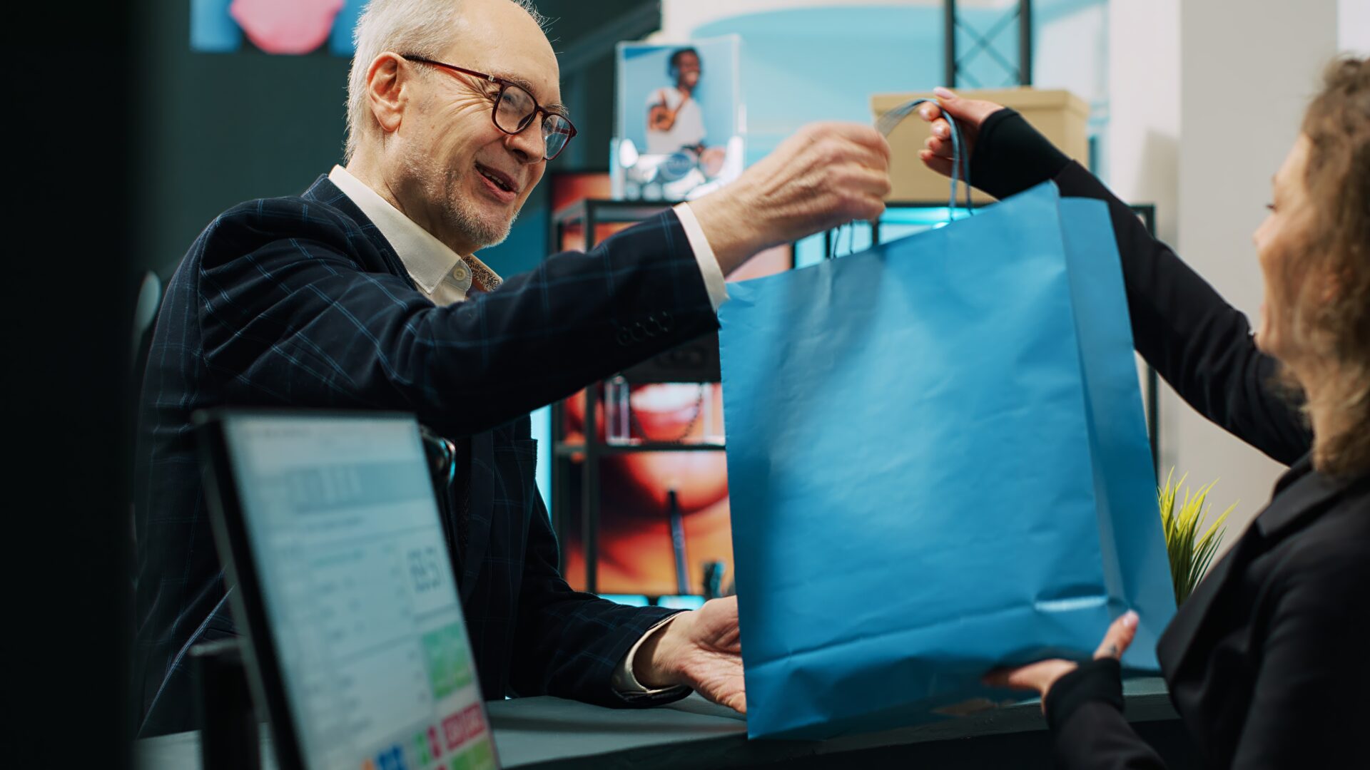 Control The Message with DMX’s In-Store Radio Functionality - DMX Africa